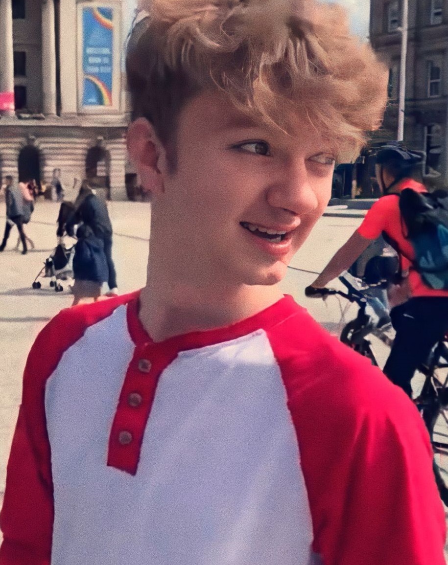 TommyInnit Merch Store - TommyInnit OFFICIAL Merchandise